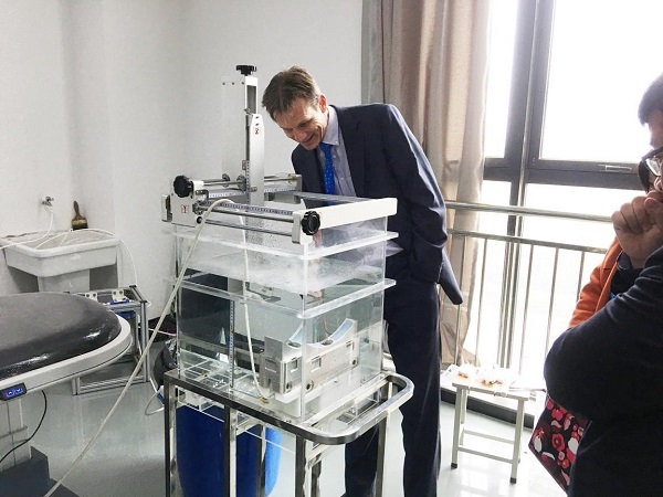 牛津大学Robin Cleveland教授莅临参观交流 - 南京广慈医疗科技有限公司